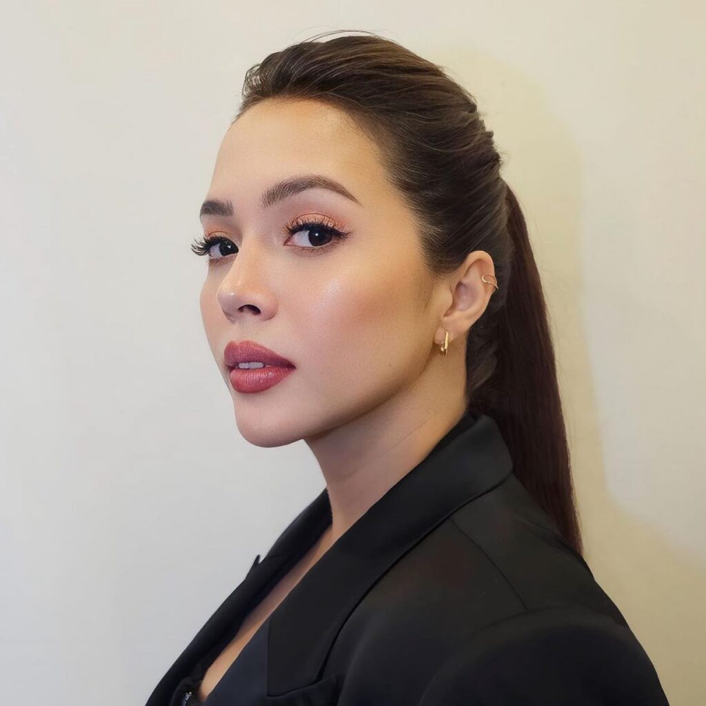 Julia Montes Bio, Age, Career, Net Worth, Height, Education, Boyfriend ...